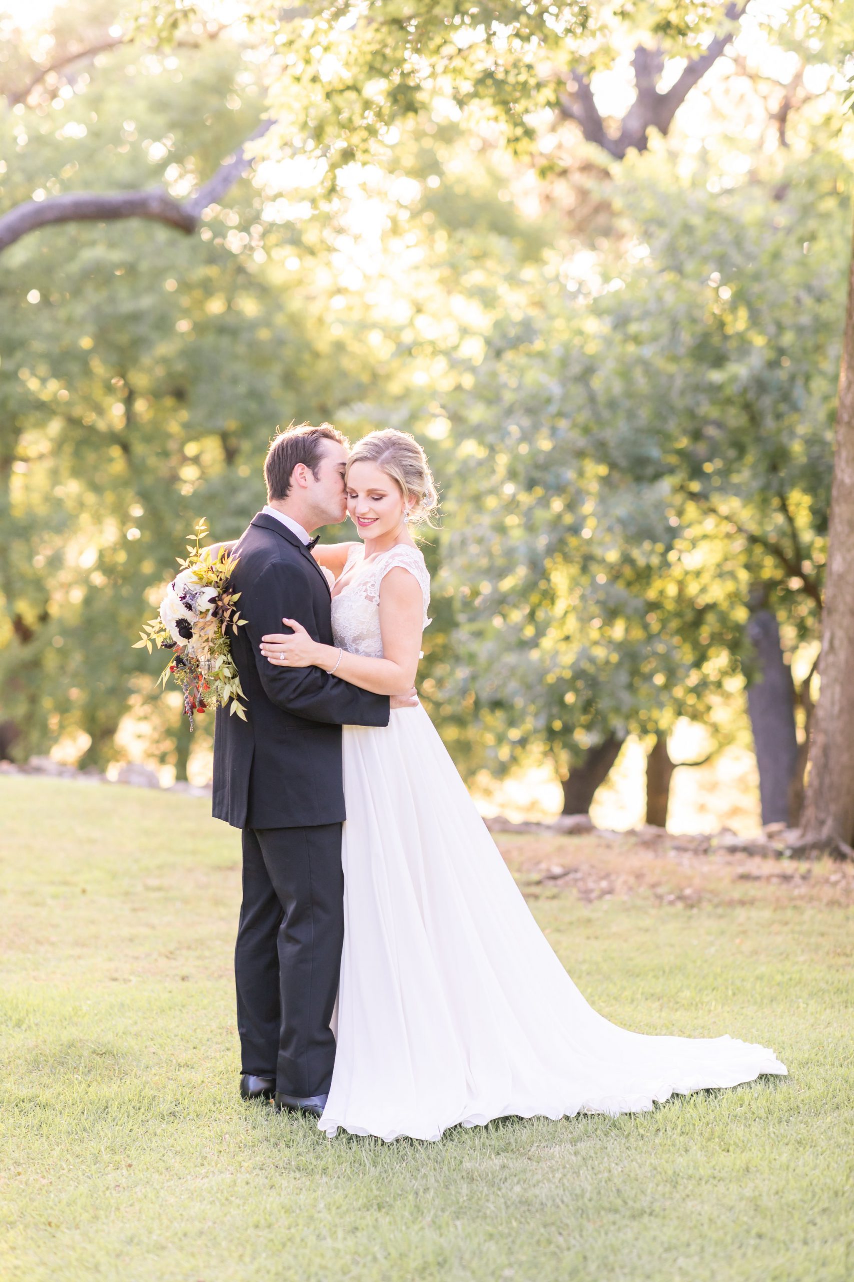 Sophisticated southern wedding inspiration - I DO Y'ALL